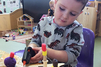 Using Real Tools | Pen Green Children's Centre